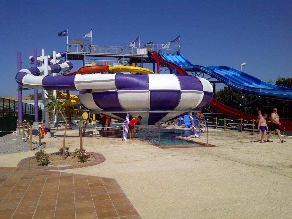Toboganes Acuáticos y Atracciones para Parques y Balnearios